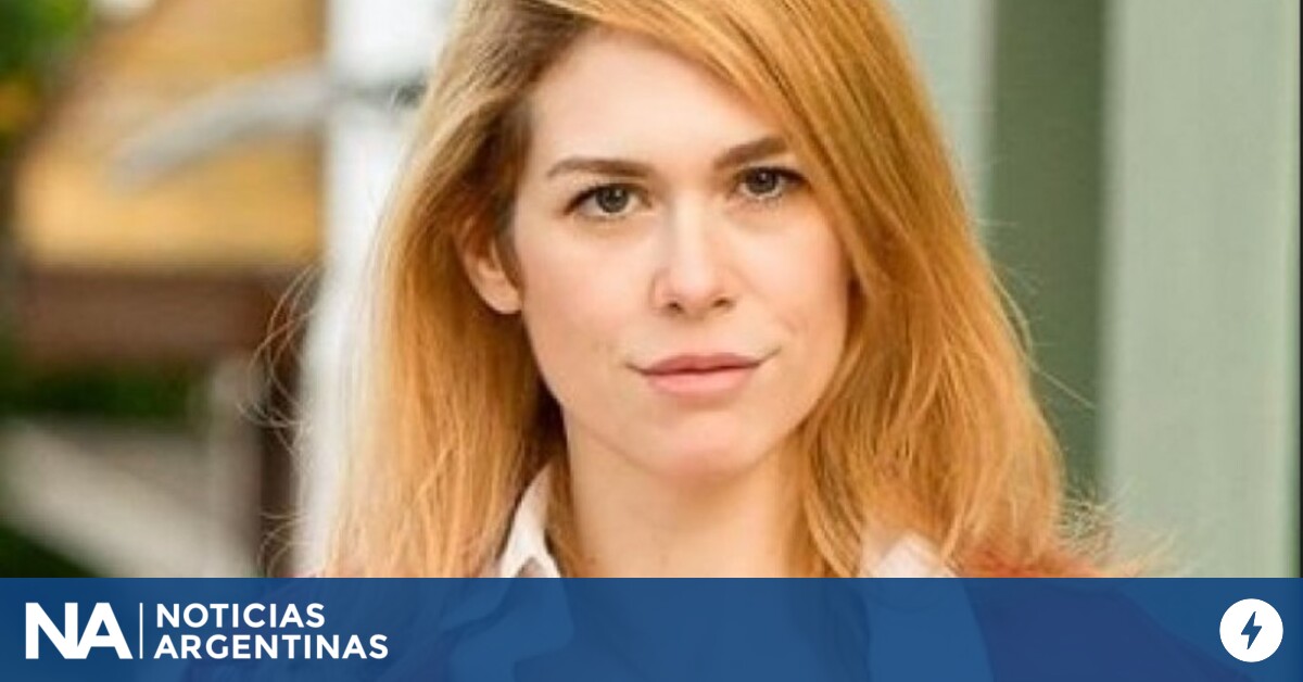 Le pagan un peso a Lilia Lemoine para pedirle que trabaje y la insultan ... Le pagan un peso a Lilia Lemoine para pedirle que trabaje y la insultan ...